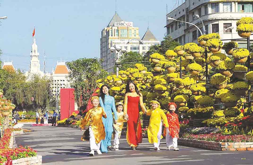 Chúc Xuân TP.HCM - Đặc san Hoa Đàm